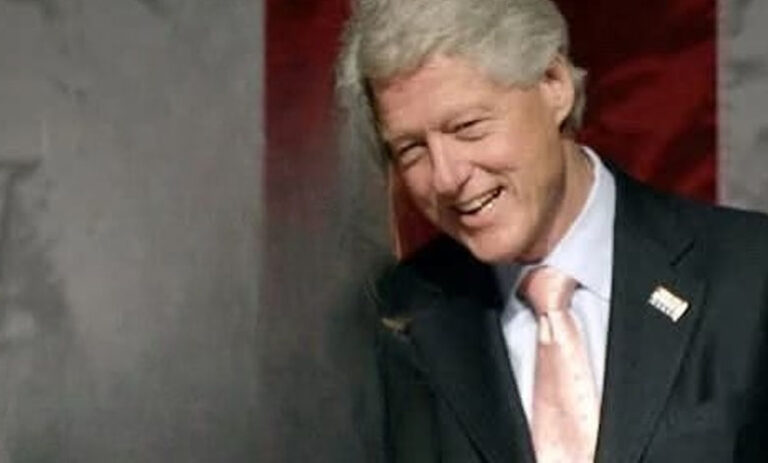 Bill Clintons daughter has broken her silence?! – The Daily Beat