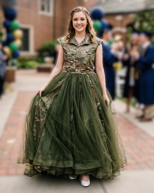I Made My Prom Dress From My Dad’s Army Uniform in His Honor – My ...