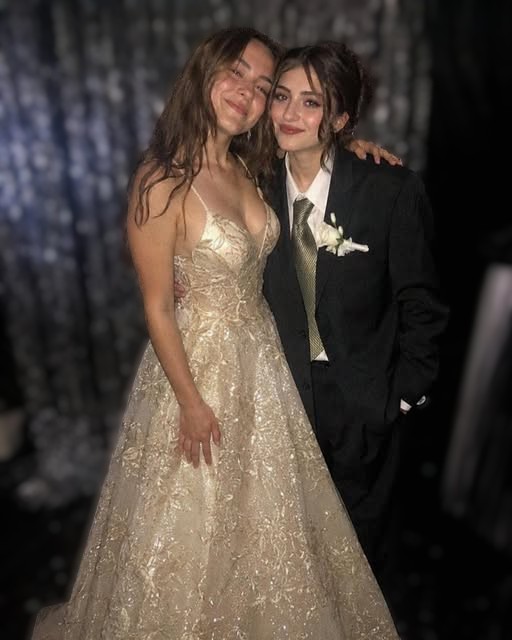 My Daughter Gave up Her Dream Prom Gown to the Girl Who Couldn’t Afford ...